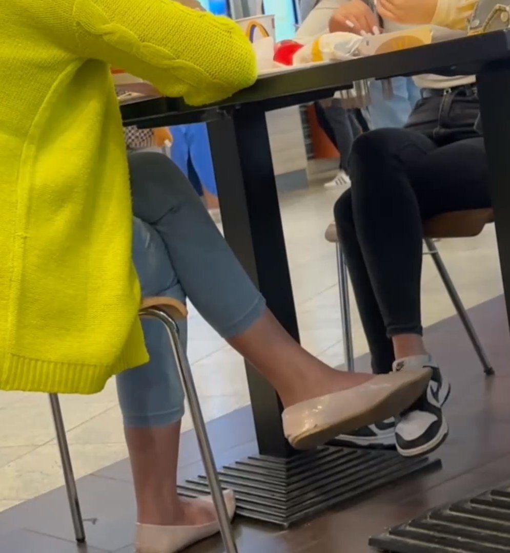 Candid Shoeplay Flats At Food Court Footfetishworld Boosty