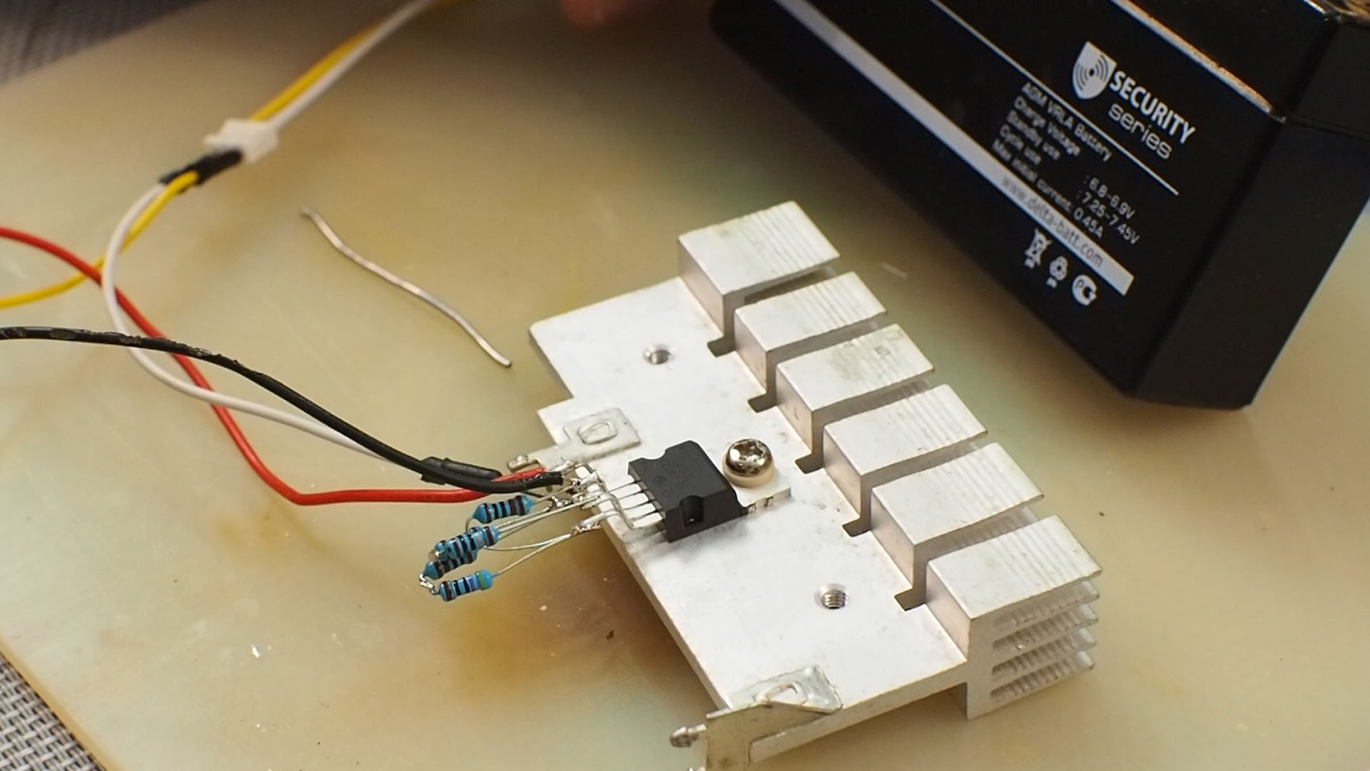 L200CV, Или простое зарядное устройство для гелиевых\AGM аккумуляторов ...