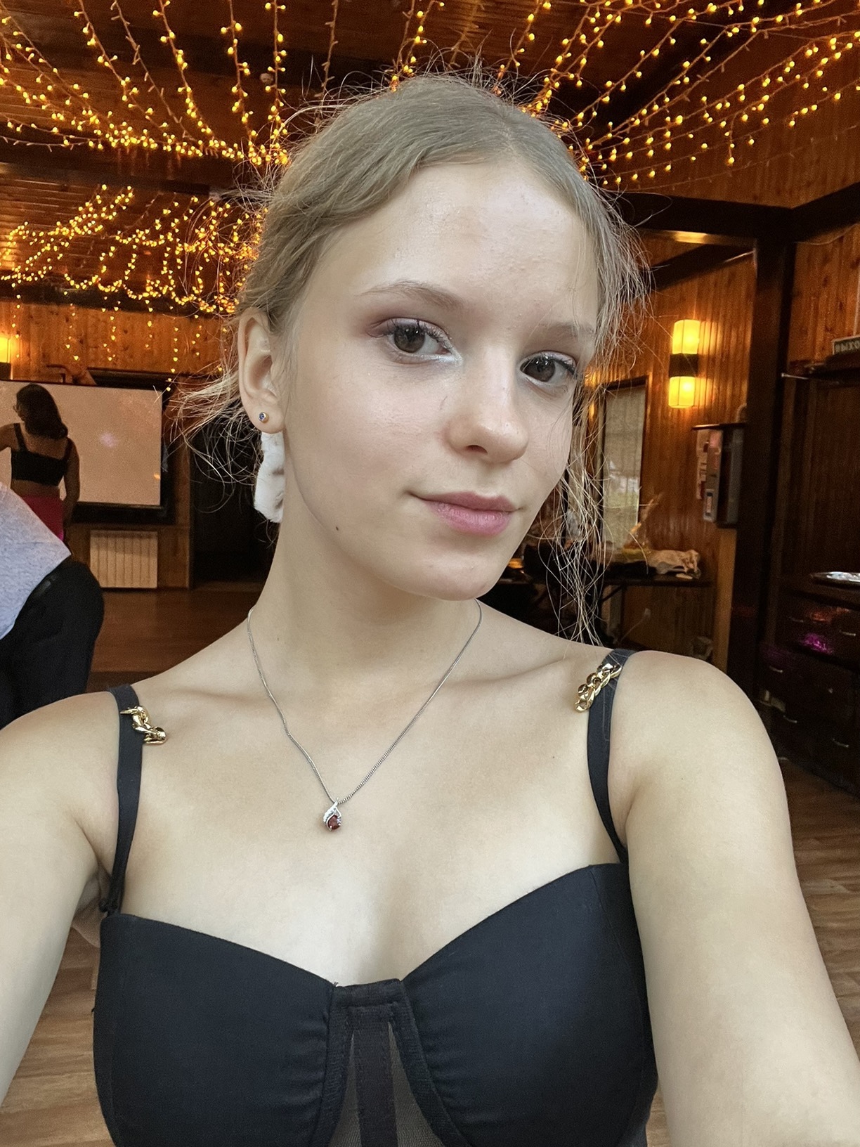 Dasha Attends A Wedding Grandpa Toms Boosty