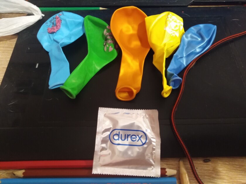 15+ minutes of balloons inflation, deflation, accidental pop ...