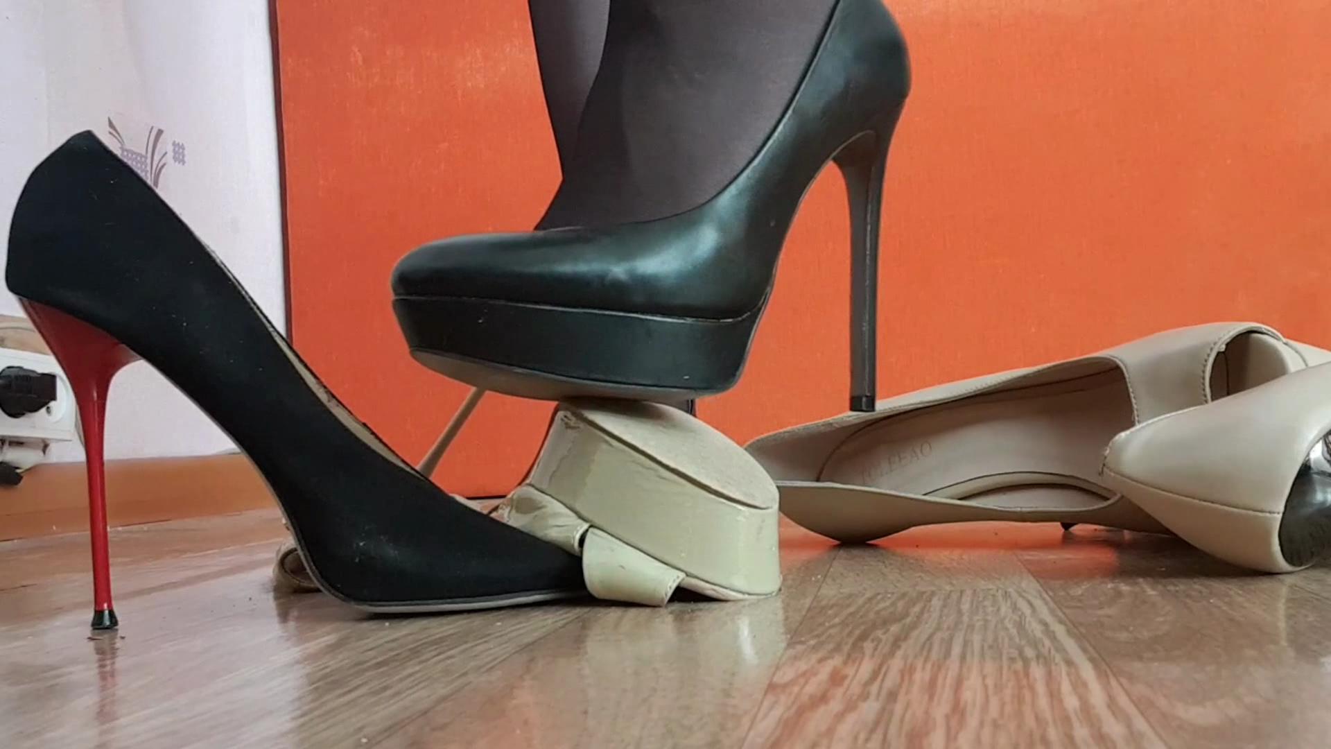 abused shoes, well worn shoes, high heels destruction, abused high ...